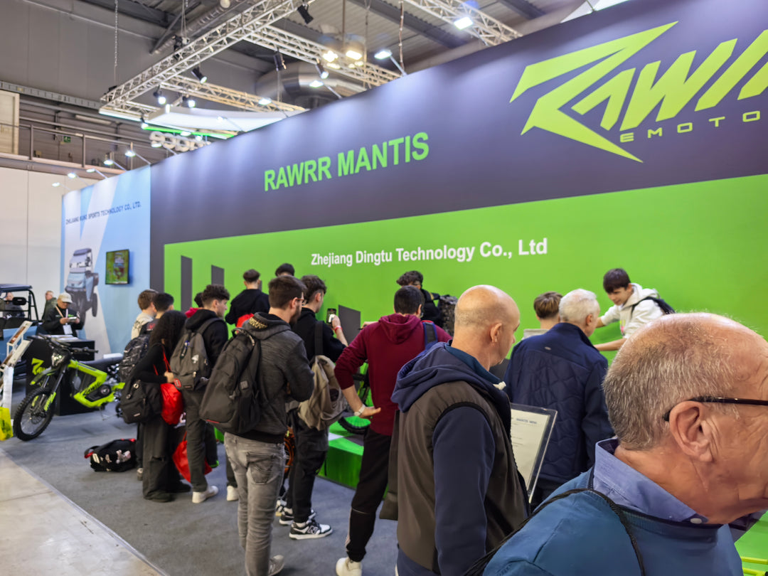 About Rawrr Mantis – rawrrmantis